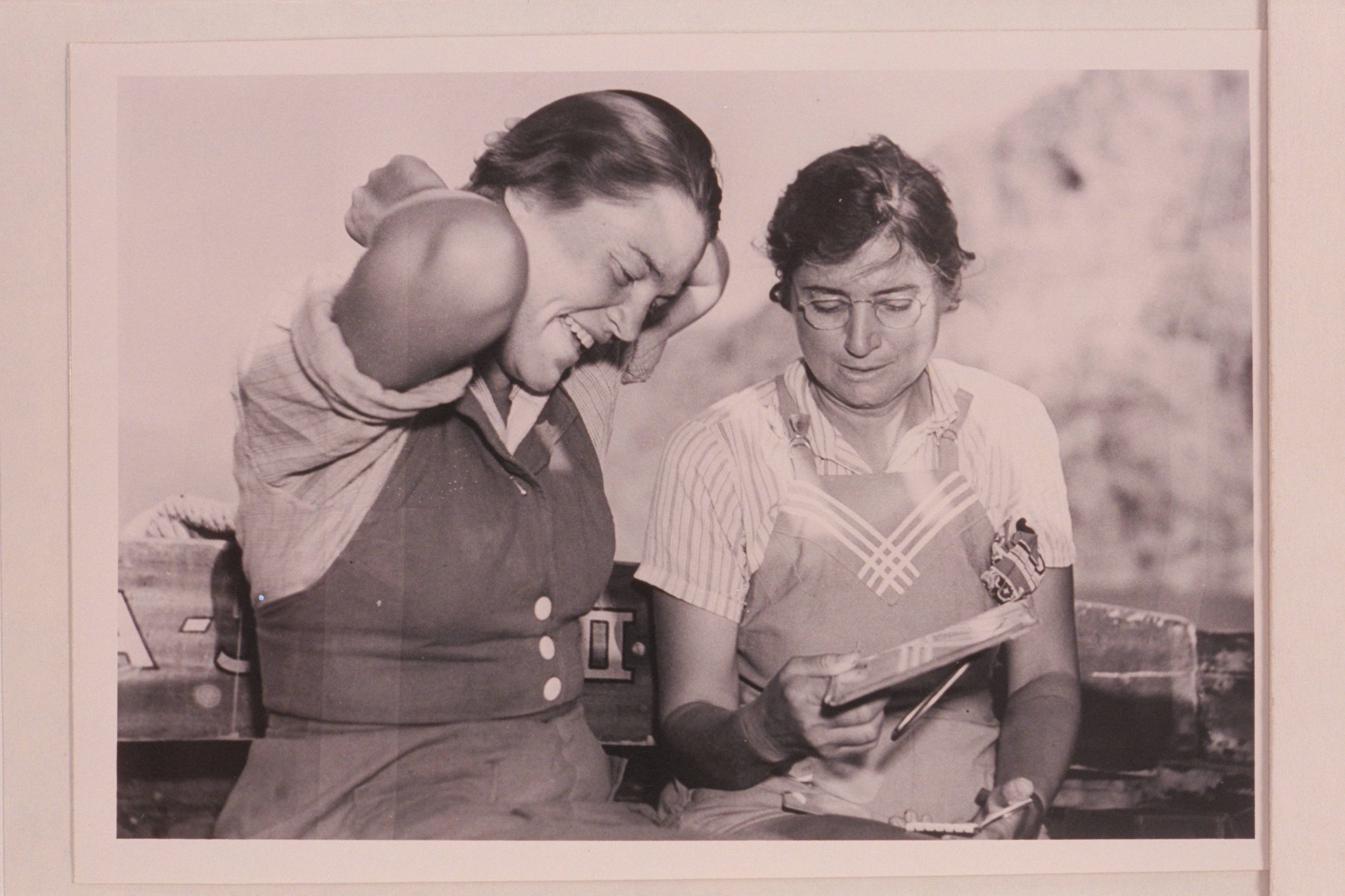 Breaking the Barriers in Botany—Elzada Clover and Lois Jotter – Teacups ...